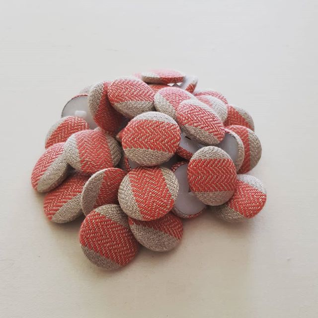 covered buttons service